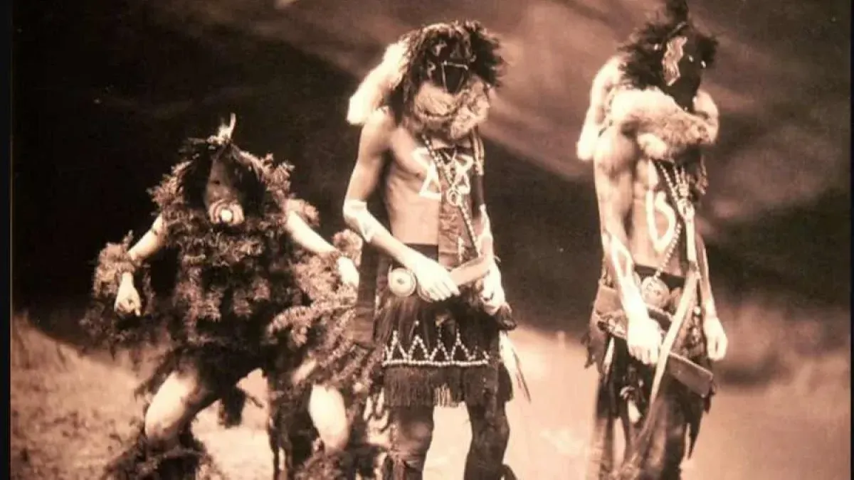 เรื่องเล่าของคู่แฝดฮีโร่ Monster Slayer และ Born-For-Water การต่อสู้ของ ...