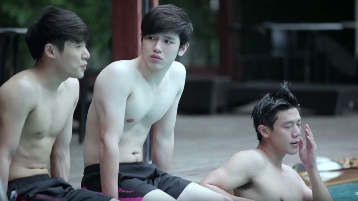 ขาวเวอร์วังไรปานนั่น (อาโป) นิว ฐิติภูมิ ใน Waterboyy the Series