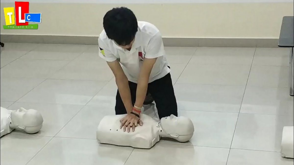 วิธีปฏิบัติ CPR การช่วยฟื้นคืนชีพ (Cardiopulmonary resuscitation) เพราะ ...