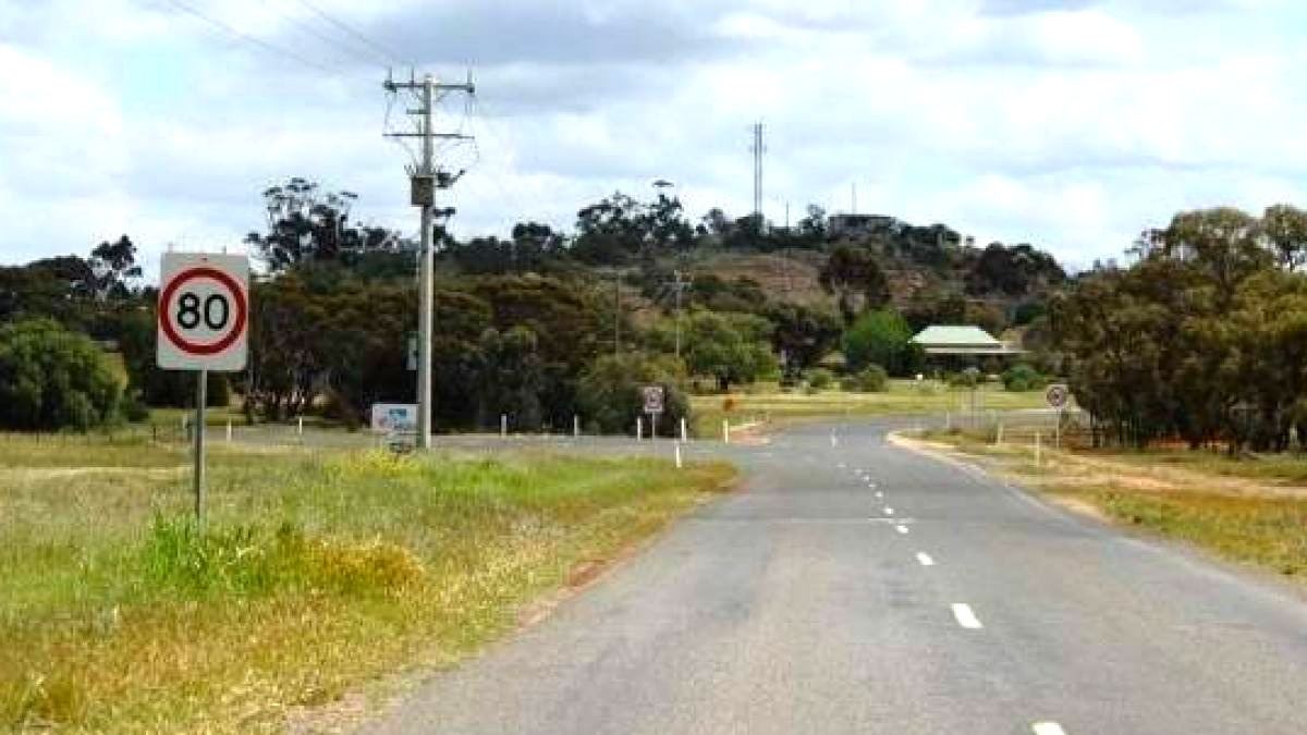 Mount Wycheproofite ภูเขาทิวเขาเล็กที่สุดในโลก