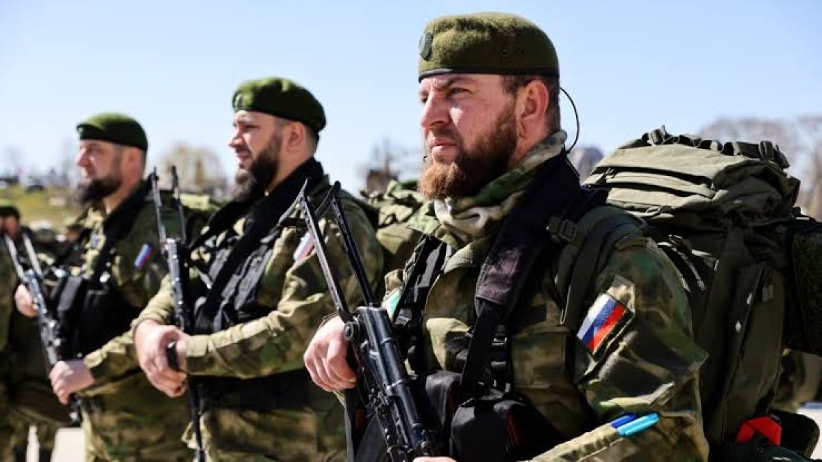 กองกำลัง Chechen แนวร่วมของรัสเซียขณะปฏิบัติการในยูเครน