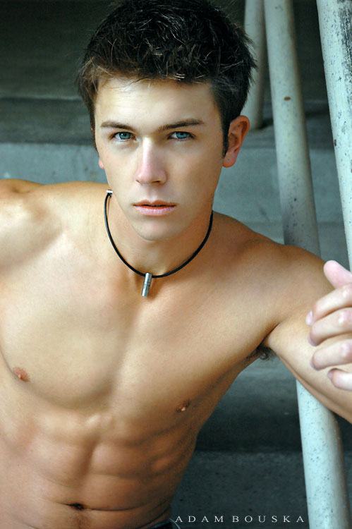 Tyler T หนุ่มน้อยแต่ไม่เล็ก