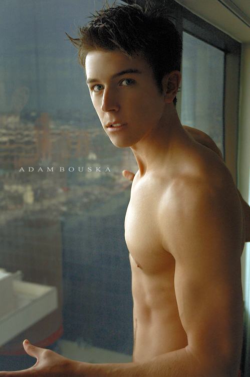 Tyler T หนุ่มน้อยแต่ไม่เล็ก