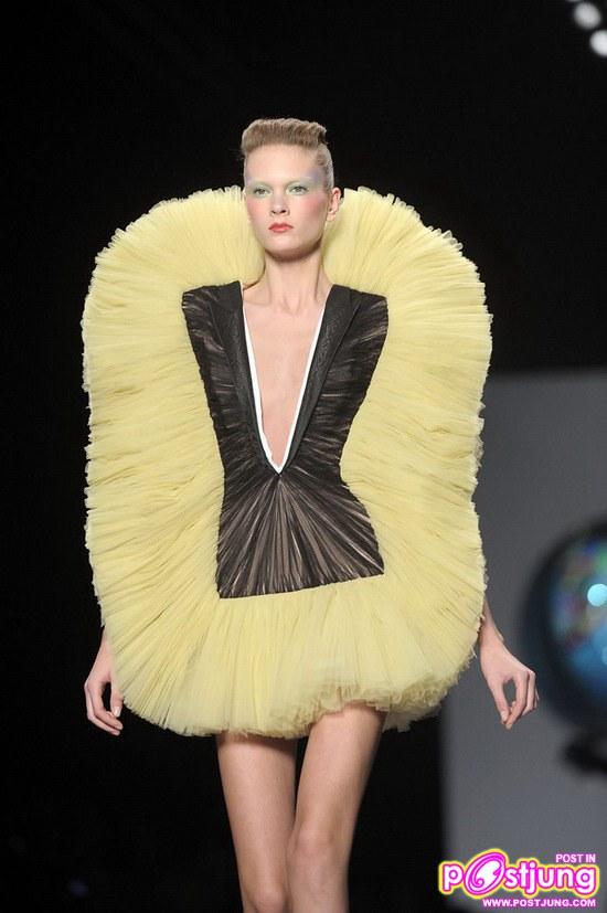 Viktor & Rolf - Spring Summer 2010
