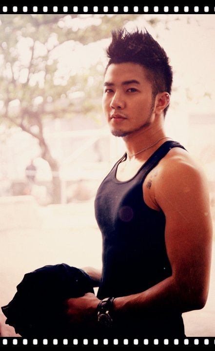 หนุ่มตี๋หล่อเข้ม - Andy Duong