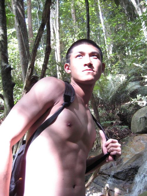 หนุ่มตี๋หล่อเข้ม - Edwin Hung