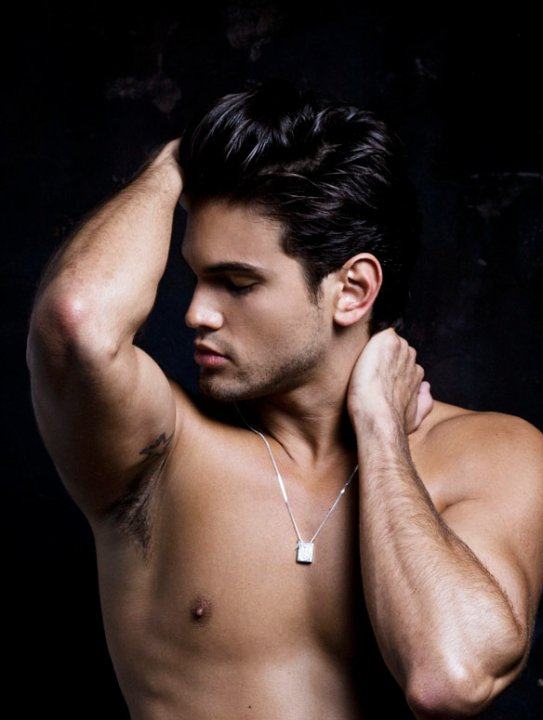 Sexy Male Model Leonardo Corredor