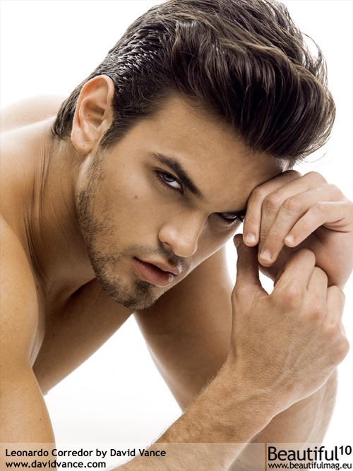 Sexy Male Model Leonardo Corredor