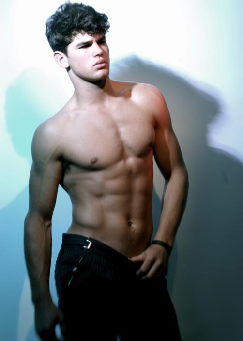 Sexy Male Model Ryan Bertroche