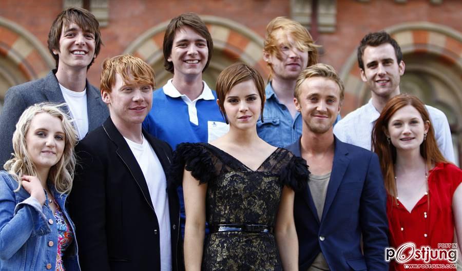 Emma Watson & Friends Photocall @ London