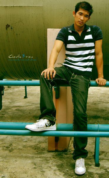 Cliff George ตี๋ซ่า ไต้หวัน By Chay-ake