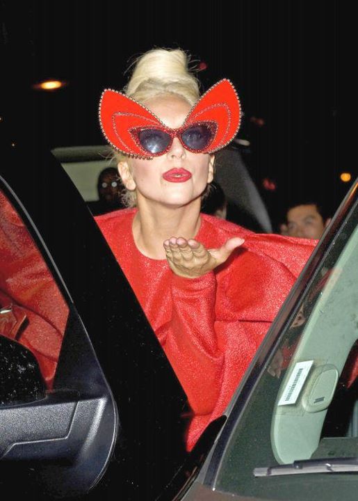 Lady Gaga - Red Style With Gaga