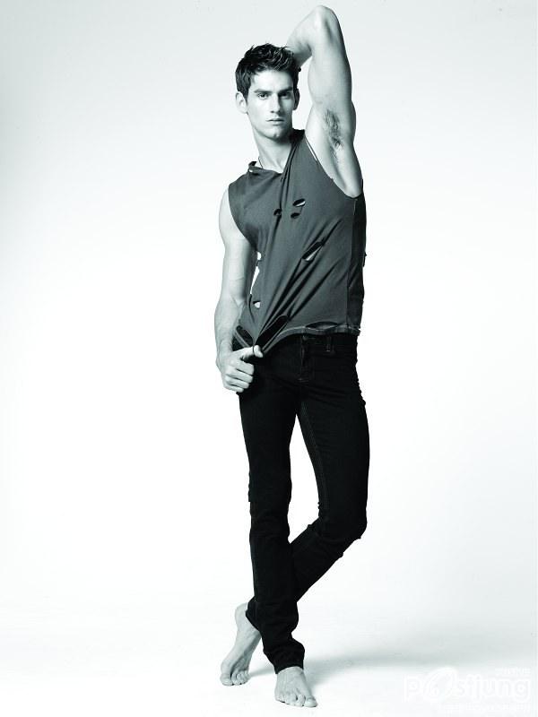 JOSH PATTON กับหุ่นซี๊ดๆๆๆ By Chay-ake