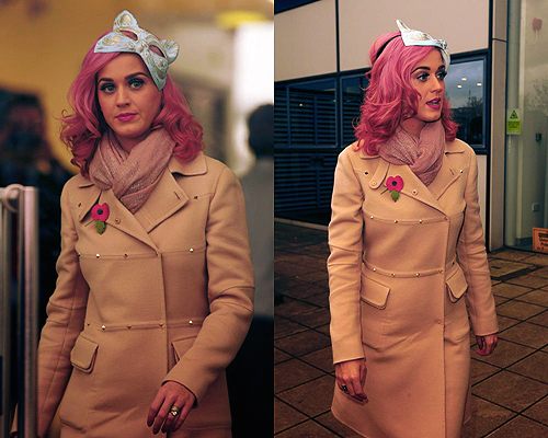 Katy Perry: Halloween Cat Mask! สวยน่ารักมากๆ