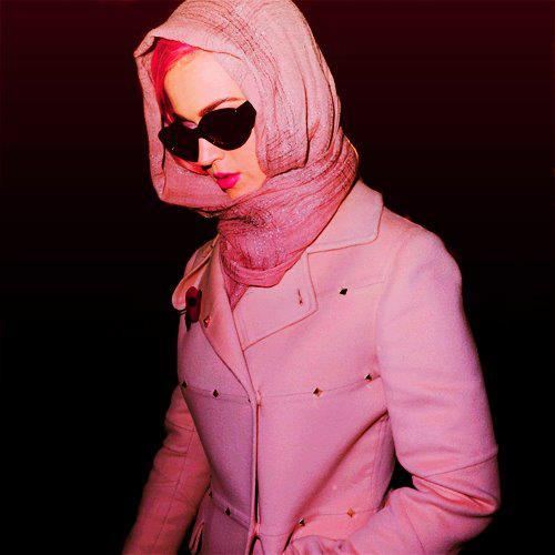 Katy Perry: Halloween Cat Mask! สวยน่ารักมากๆ