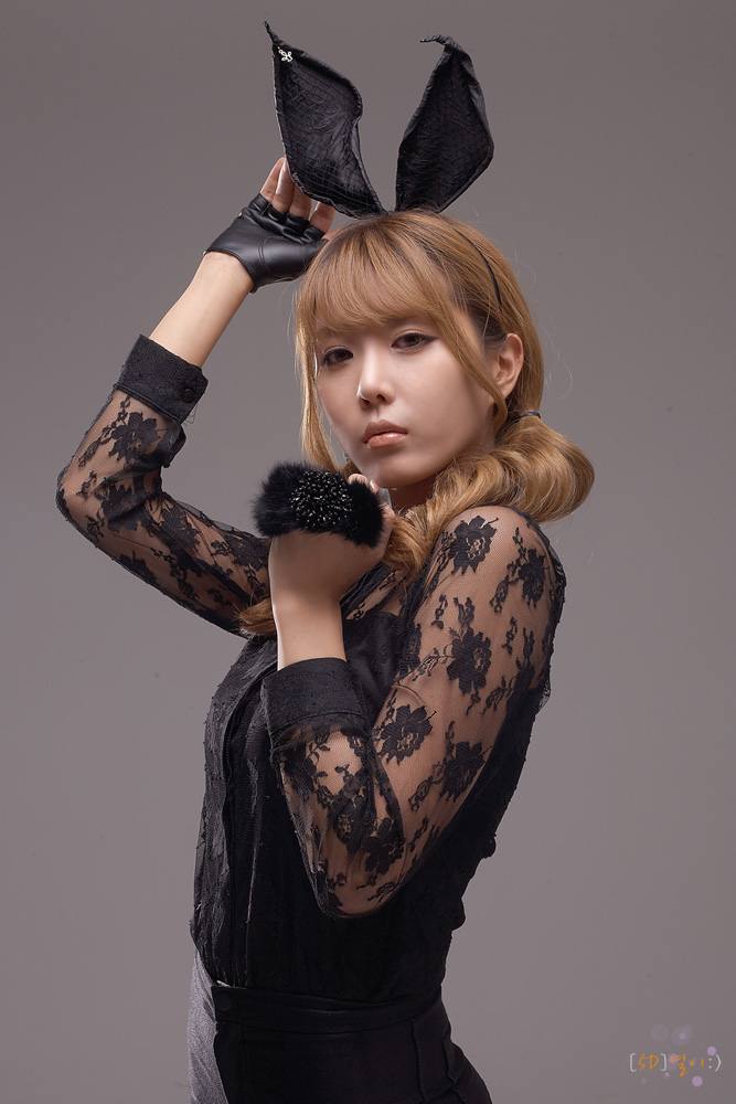 Heo Yoon Mi บันนีเกิร์ล ใส่หูกระต่ายสีเซ็กซี่