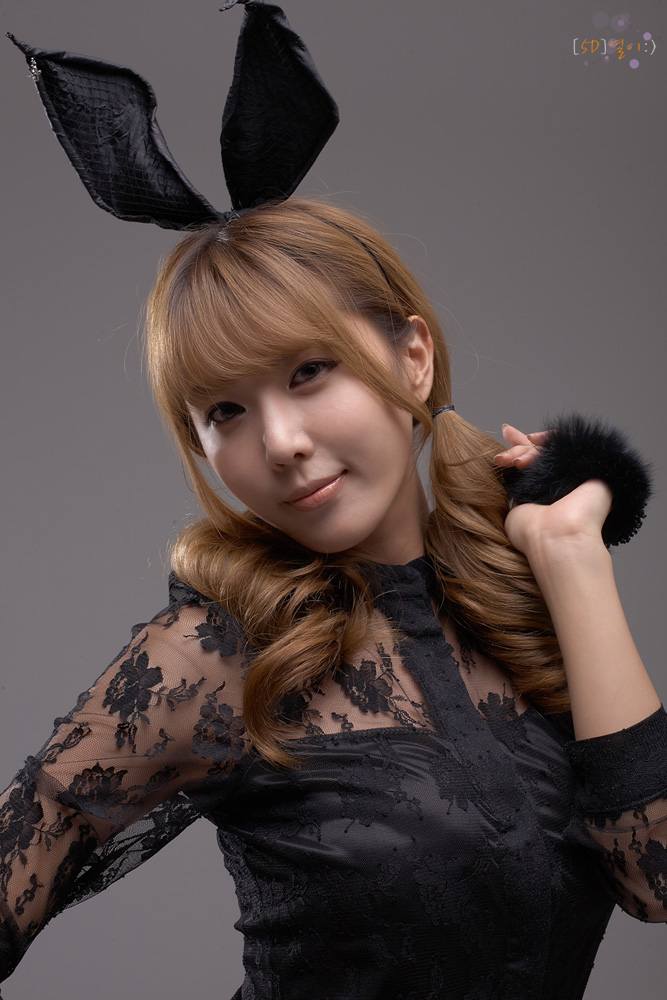 Heo Yoon Mi บันนีเกิร์ล ใส่หูกระต่ายสีเซ็กซี่