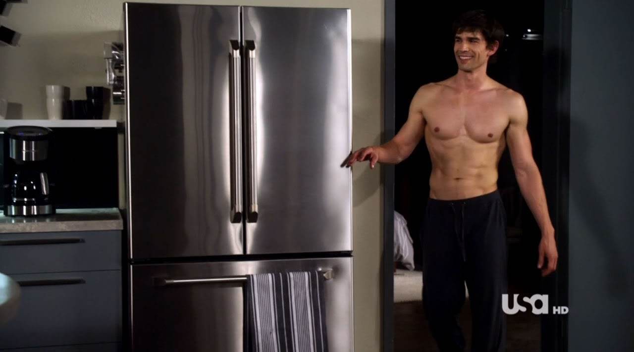 Christopher Gorham, et al Shirtless in Covert Affairs Ep 1×09