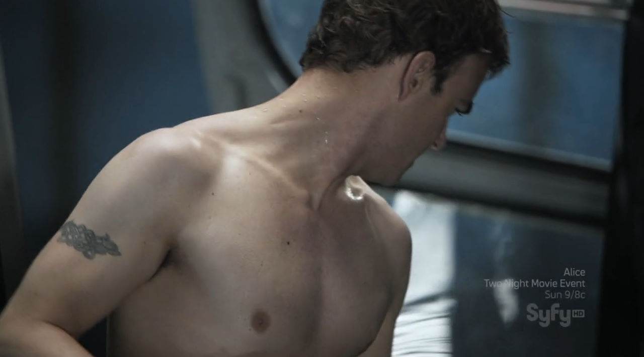 Robin Dunne in "Sanctuary" Ep 2×08