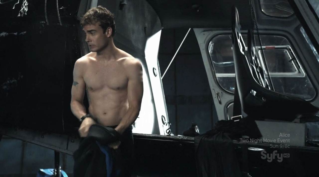 Robin Dunne in "Sanctuary" Ep 2×08