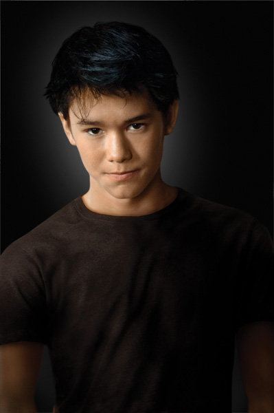 Boo Boo Stewart ดาวดวงใหม่ที่กำลังรุ่งใน Twilight