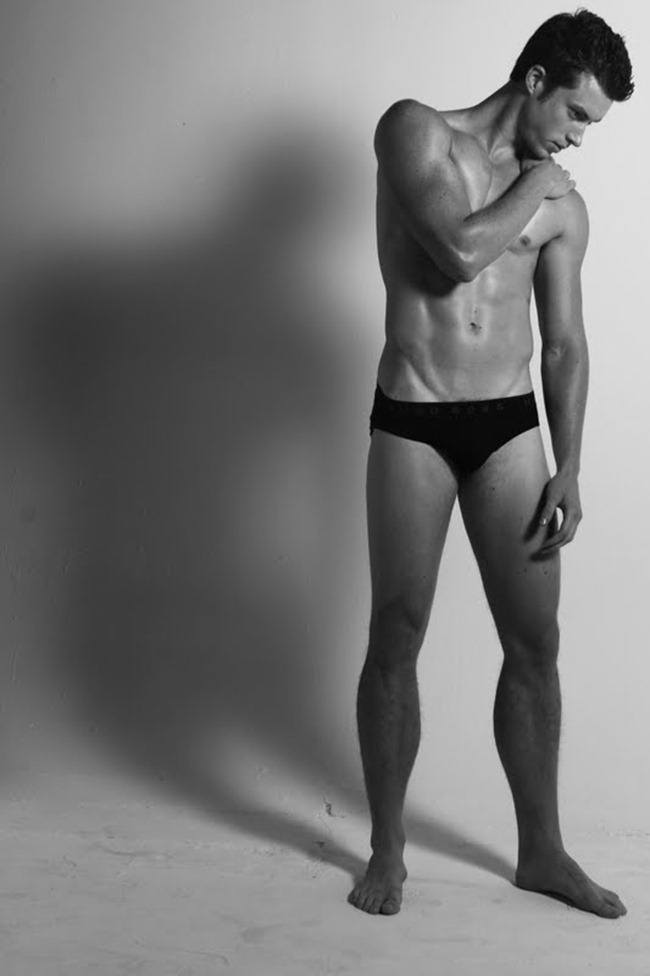 FEATURED MODEL: TRAVIS TABER BY PHOTOGRAPHER SETH LONDON