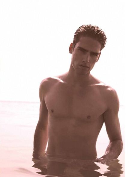 ANTIVIRUS MAGAZINE: SUN WALK BY PHOTOGRAPHERS LUCAS FERRIER & PS