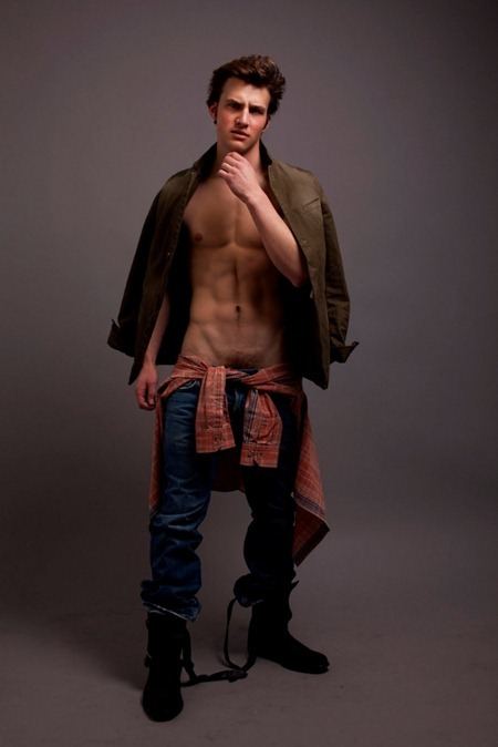 AGENCY: THOMAS WITH ORB MODELS BY PHOTOGRAPHER JIN WANG