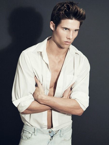 MASCULINE DOSAGE: KEVIN BAKER BY PHOTOGRAPHER CHRISTIAN RIOS