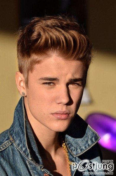 Justin Biever arrives at the Entertainment