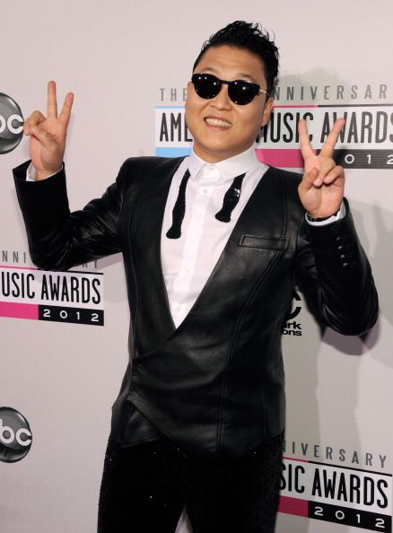Psy - Red Carpet Interview - AMA 2012