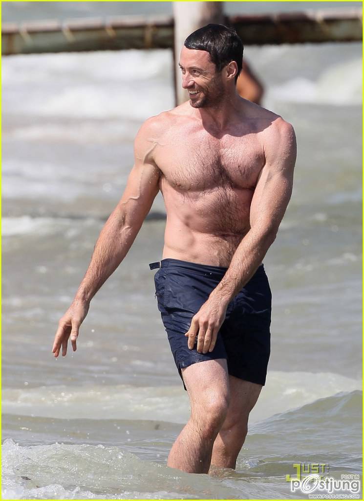 hughjackman-shirtless-six-pac