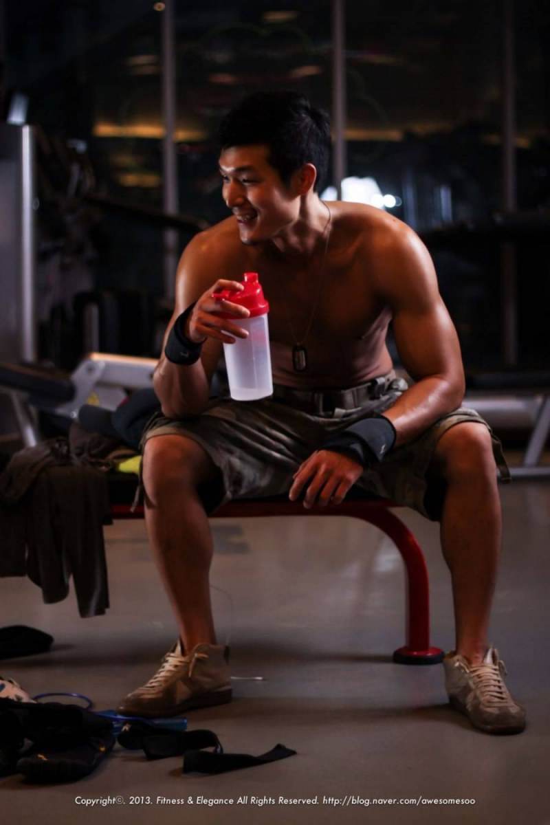 หนุ่ม Hwang Jinsik ชวนเหงื่อตก