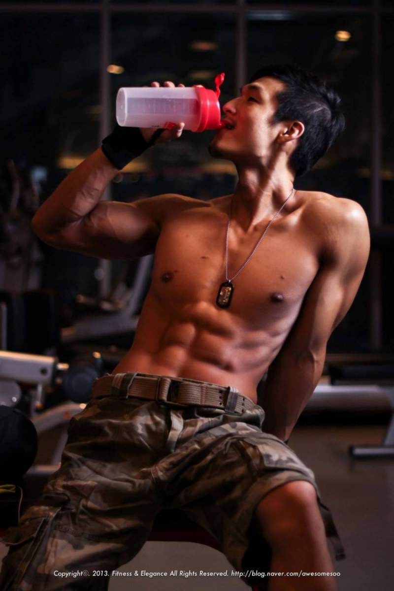 หนุ่ม Hwang Jinsik ชวนเหงื่อตก