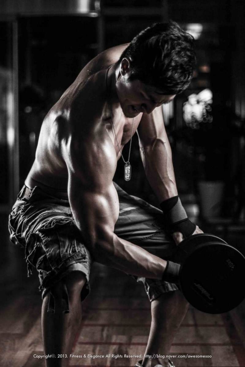 หนุ่ม Hwang Jinsik ชวนเหงื่อตก