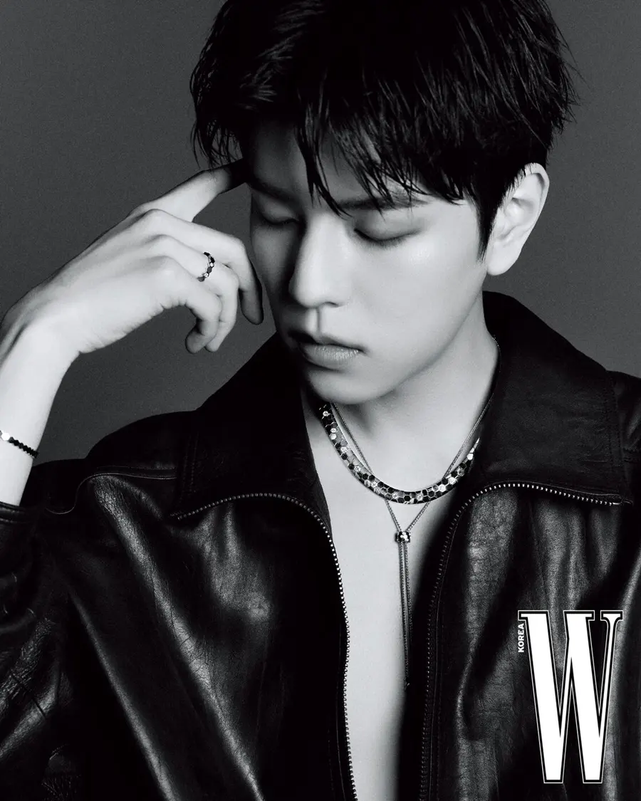 (Stray Kids) Seungmin @ W Korea May 2025