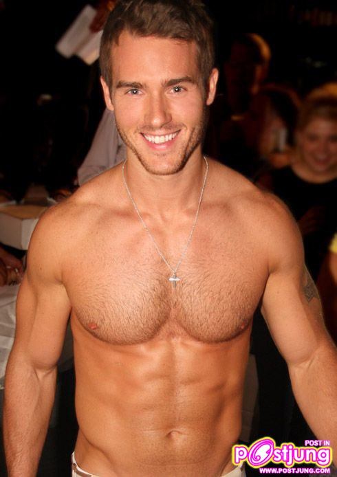 เซ้กส์ซี่!...บาดใจ! กับพ่อหนุ่ม Bryan David Thomas