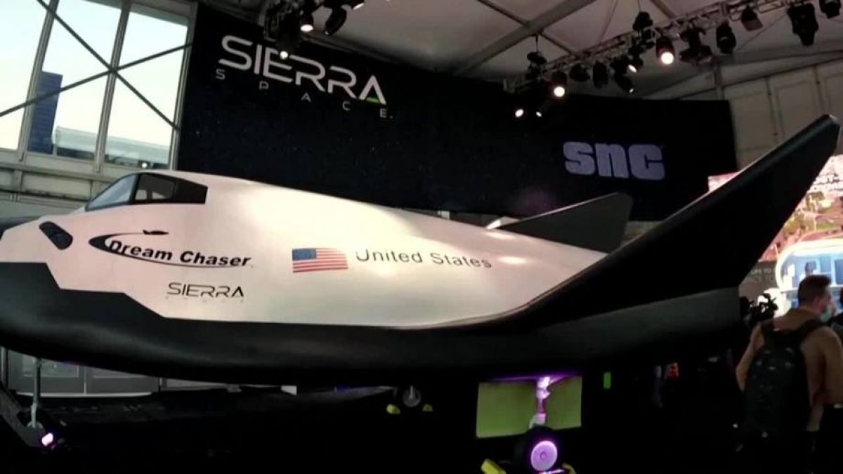 อเมริกัน เปิดตัวยาน บรรทุกคนสู่อวกาศ