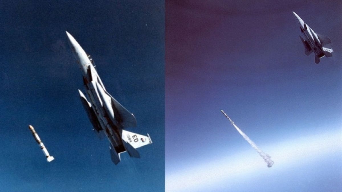 สหรัฐให้คำมั่นที่จะไม่ทดสอบขีปนาวุธต่อต้านดาวเทียม