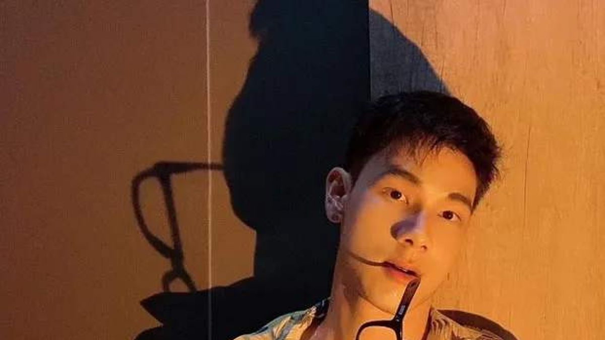 มาร์ค mz_mkz หล่อเท่แบบใหญ่ๆ หน้าใสอย่างกับโอปป้า