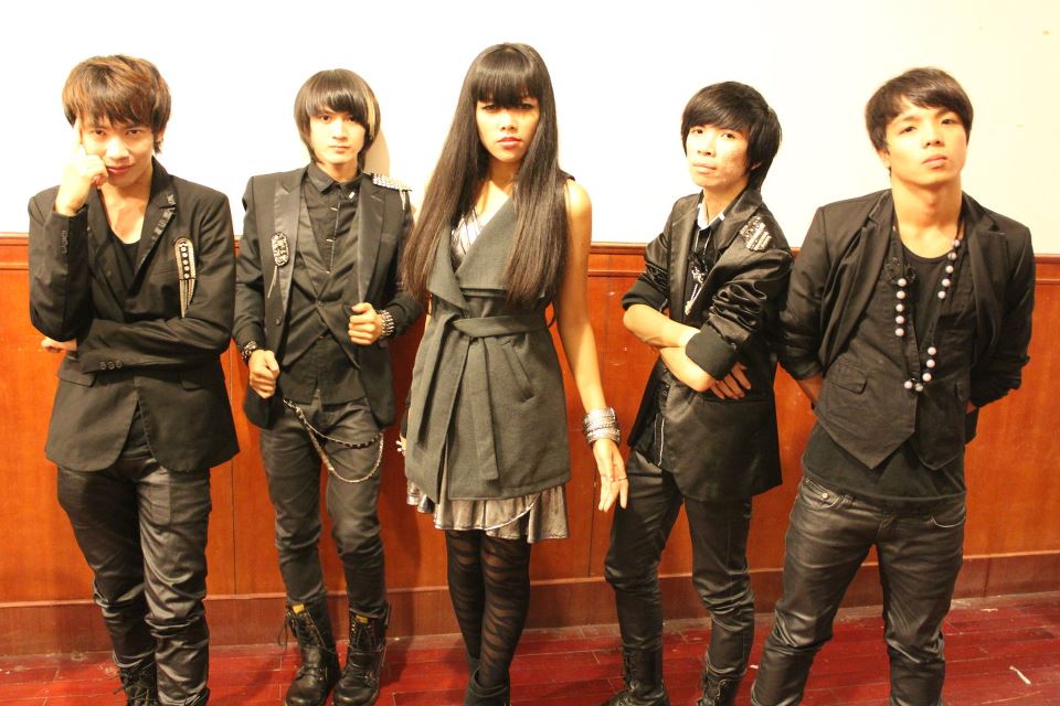 Tot Lina สาวผิวคล้ำ สวย แรง หมั้นใจ